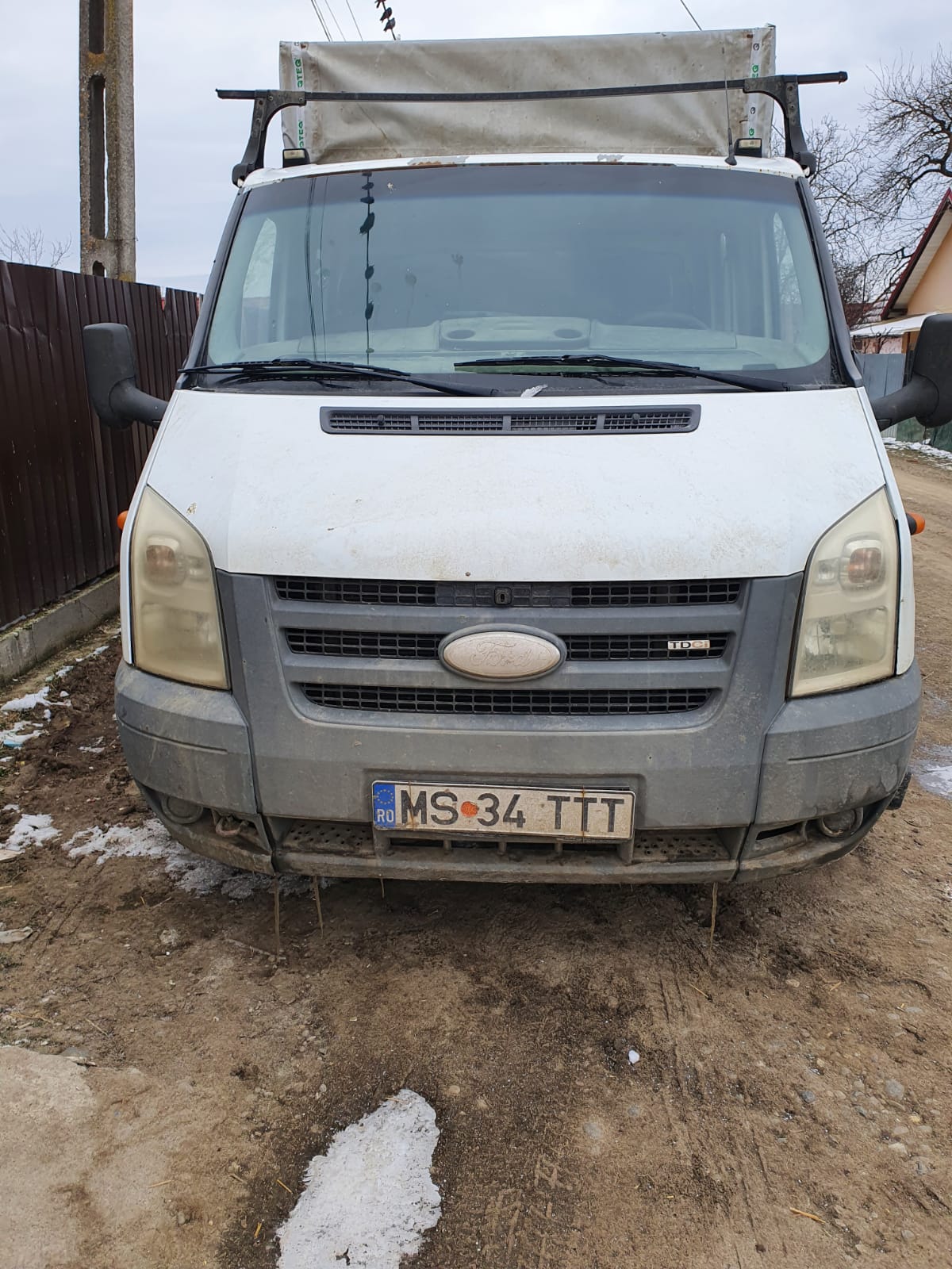 Autoutilitara Ford Tranzit